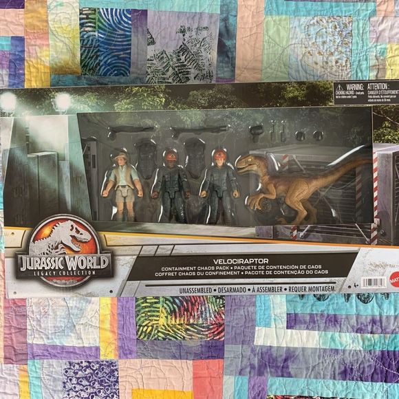 Mattel | Games | Jurassic World Legacy Collection Velociraptor ...